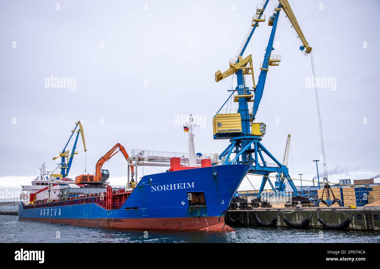 Wismar, Germany. 14th Mar, 2023. The 116-meter-long cargo ship "Norheim ...