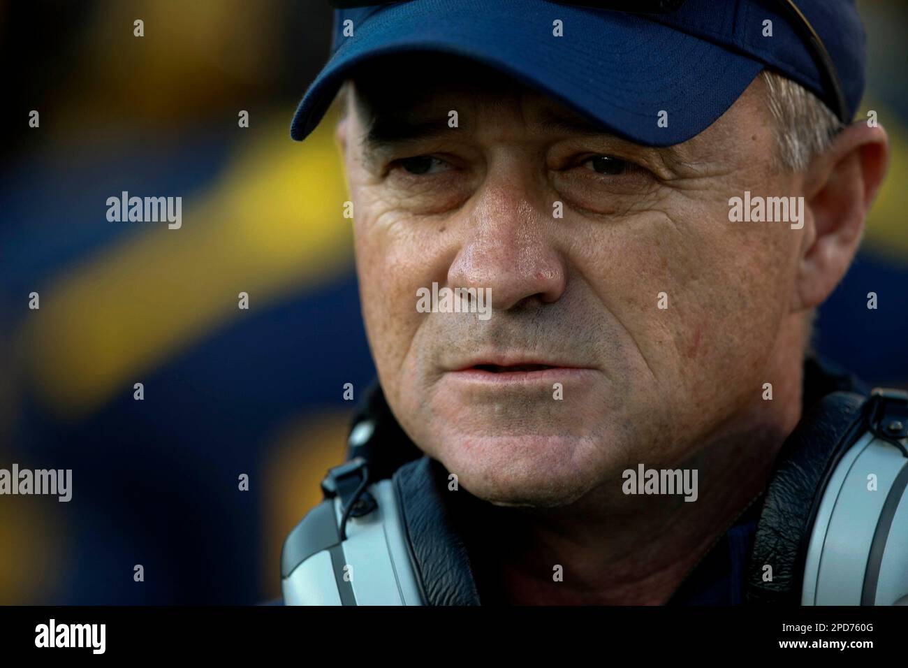 California's head coach Jeff Tedford watches the California Golden ...
