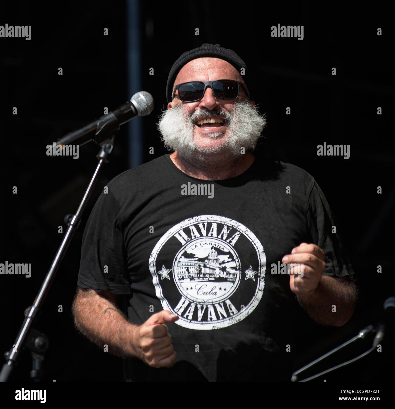 Chico latino latino hi-res stock photography and images - Alamy