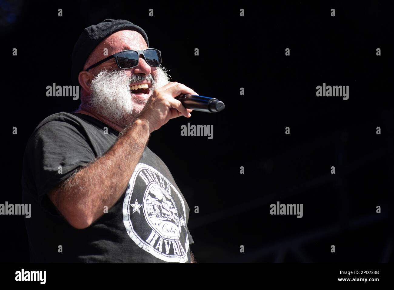 Chico latino latino hi-res stock photography and images - Alamy