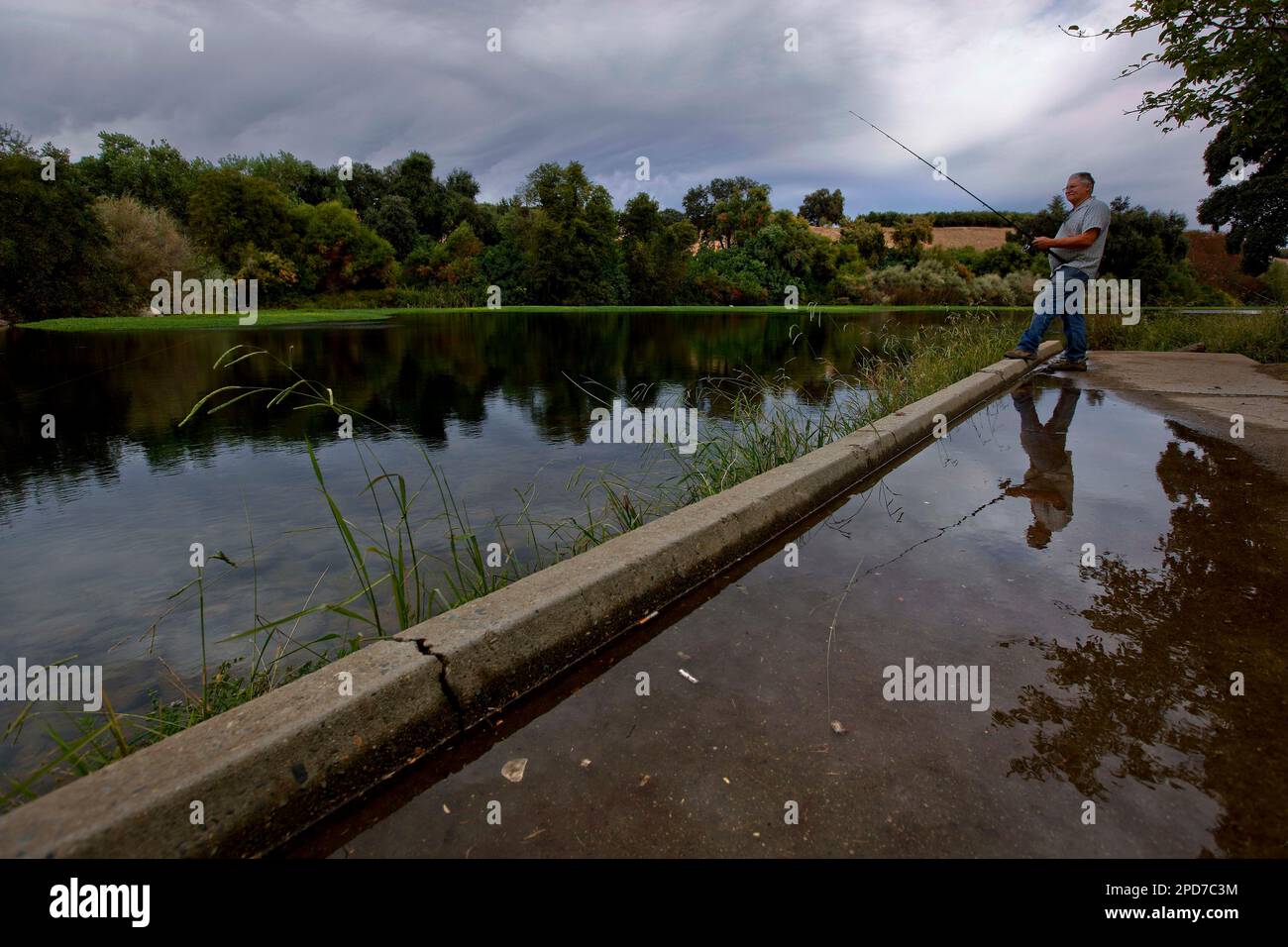 Don Randleman, fishes the San Joaquin River at Lost Lake Recreation ...