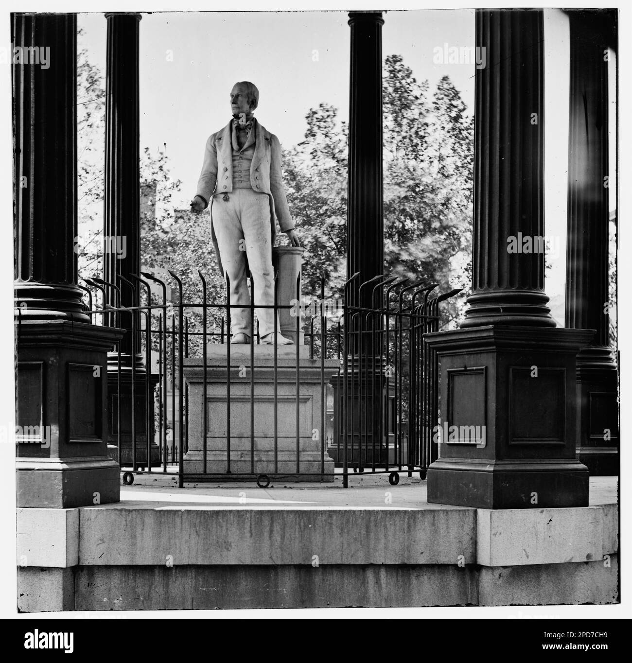 Richmond, Virginia. Henry Clay memorial on the Capitol grounds. Civil ...