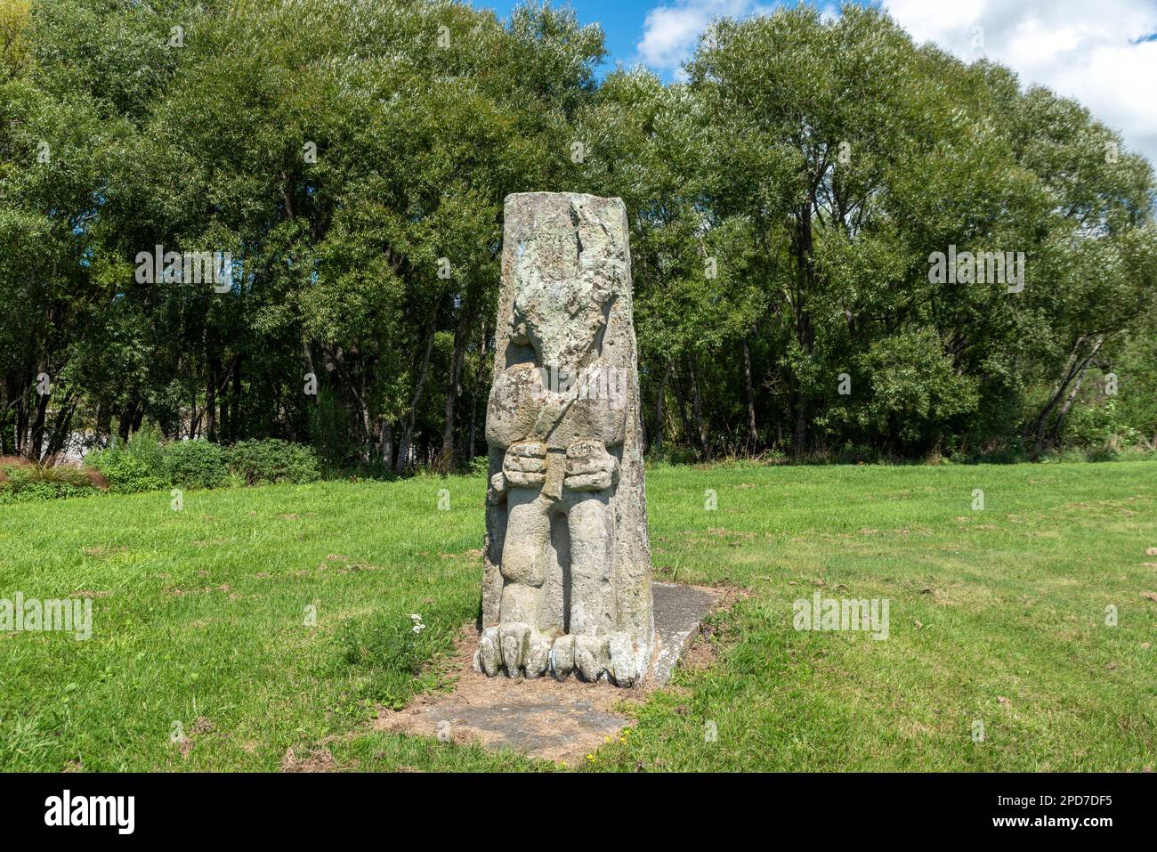 Stone carving on walking route in Henley Lake Park in Masterton, New ...