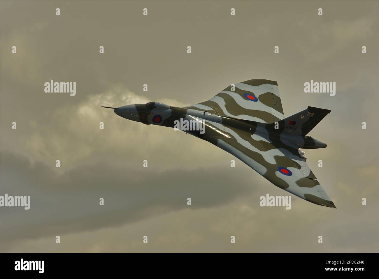 Vulcan Bomber XH558 Stock Photo - Alamy