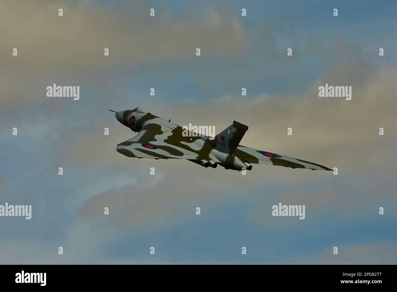 Vulcan Bomber XH558 Stock Photo - Alamy