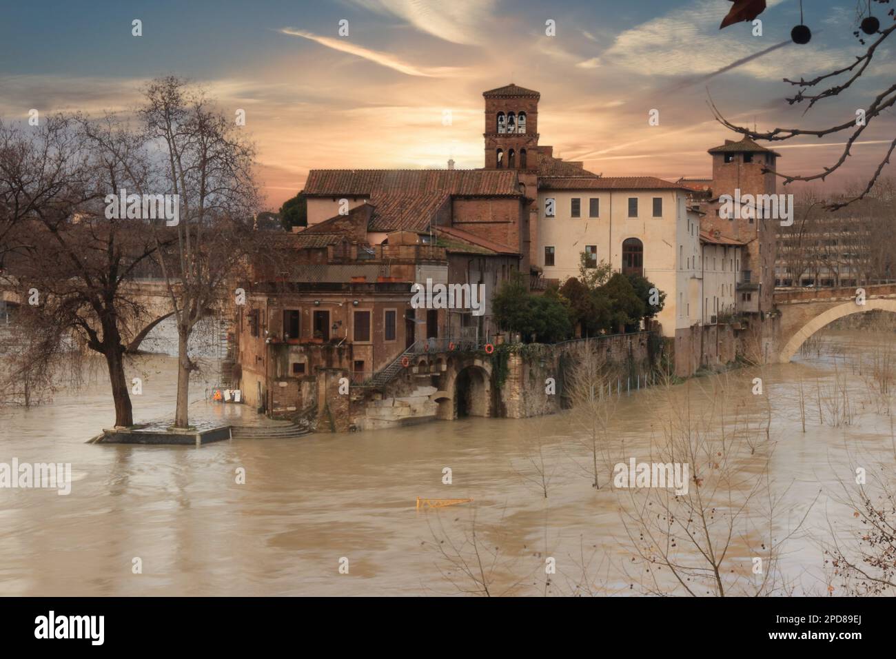 Tiber island in Rome and the flood of the Tiber river Stock Photo - Alamy