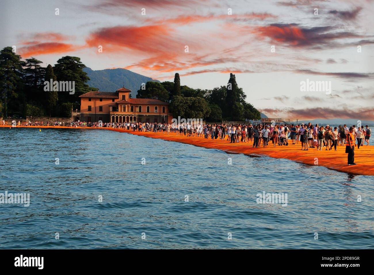 The floating pier on Iseo lake in northern Italy Stock Photo - Alamy