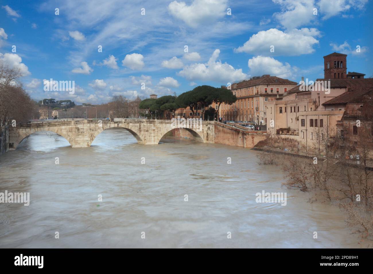 Tiber river in flood in rome hi-res stock photography and images - Alamy