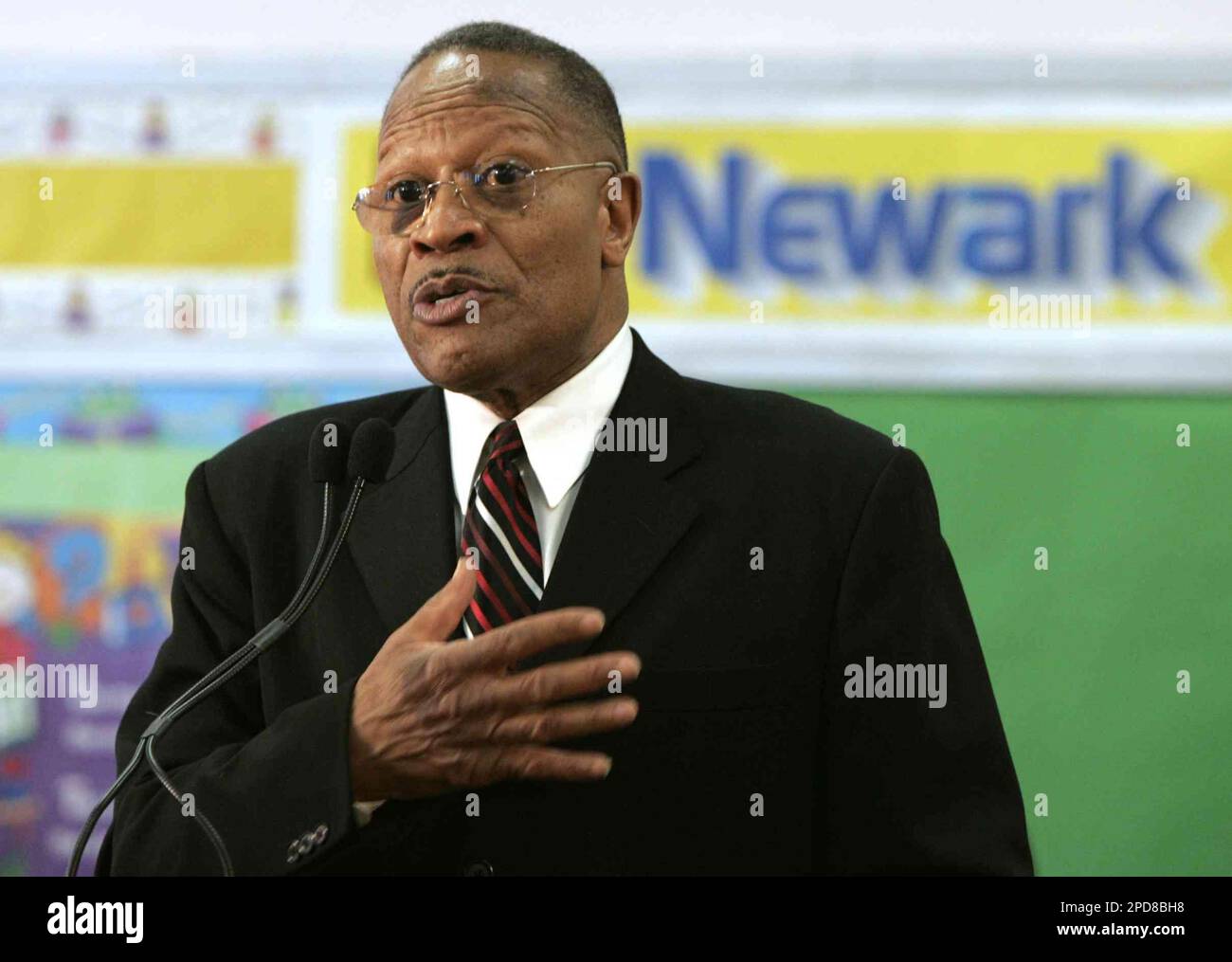 Newark Mayor Sharpe James talks to students and faculty at Avon Avenue ...