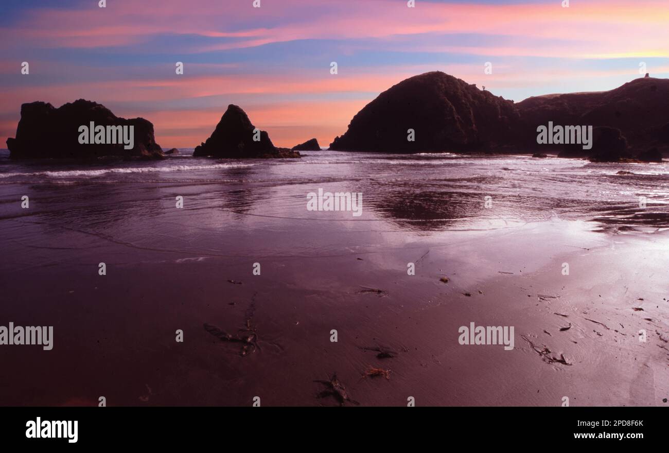 Chile red sunset hi-res stock photography and images - Alamy