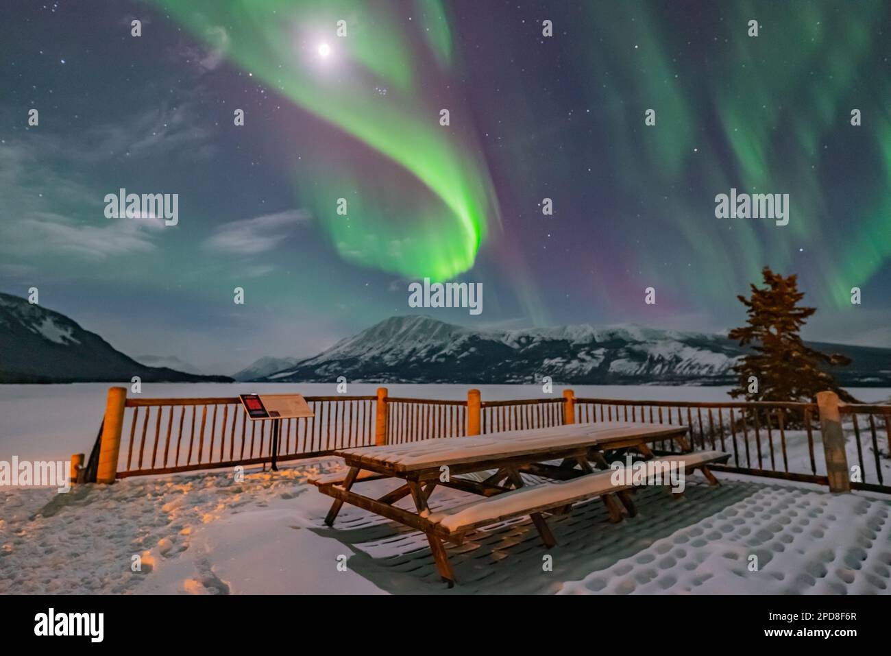 Views from Carcross in northern Yukon Territory with incredible display ...