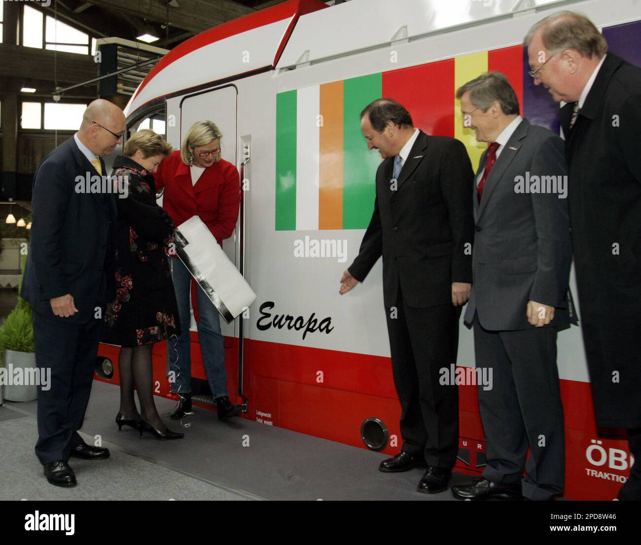 OEBB-Chef Martin Huber, Siemens-Generaldirektorin Brigitte Ederer ...