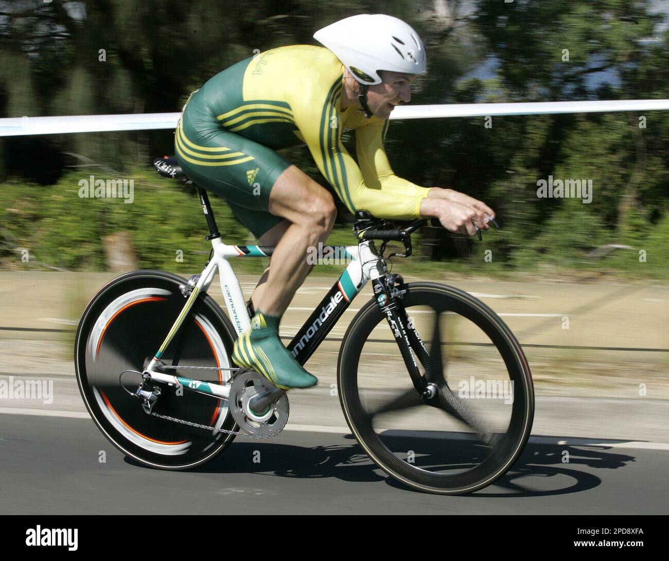 Australia's Nathan O'Neill speeds up on his way to win the gold medal in the Commonwealth Games ...