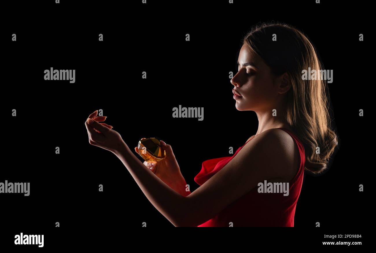 Beautiful girl using perfume hi-res stock photography and images - Alamy