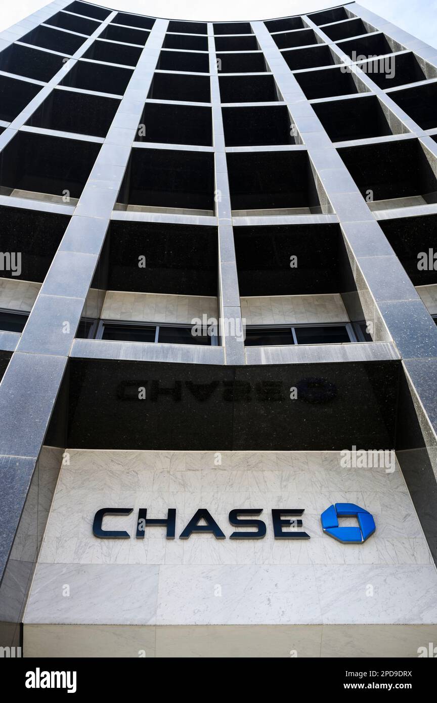 LOS ANGELES 20230313 Chase bank in Beverly Hills. Photo: Henrik ...