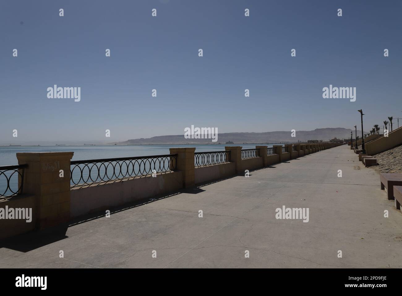 Ataqa Mountains on the gulf of suez Stock Photo - Alamy