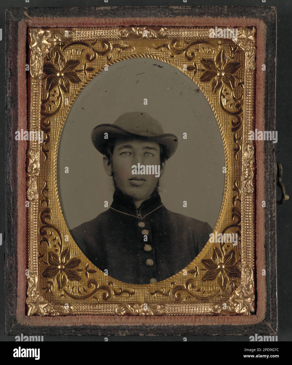 Unidentified soldier in uniform and hat. Liljenquist Family Collection ...