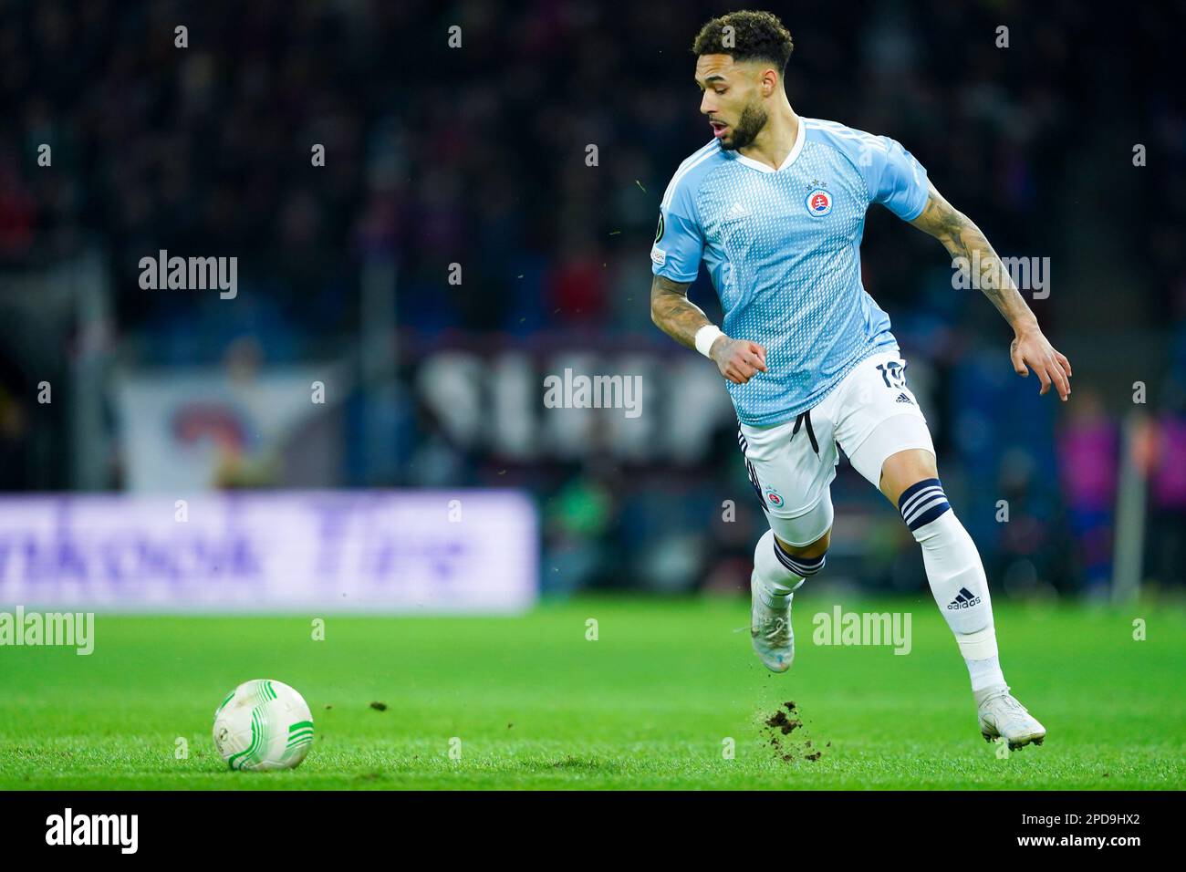 Uche agbo hi-res stock photography and images - Alamy