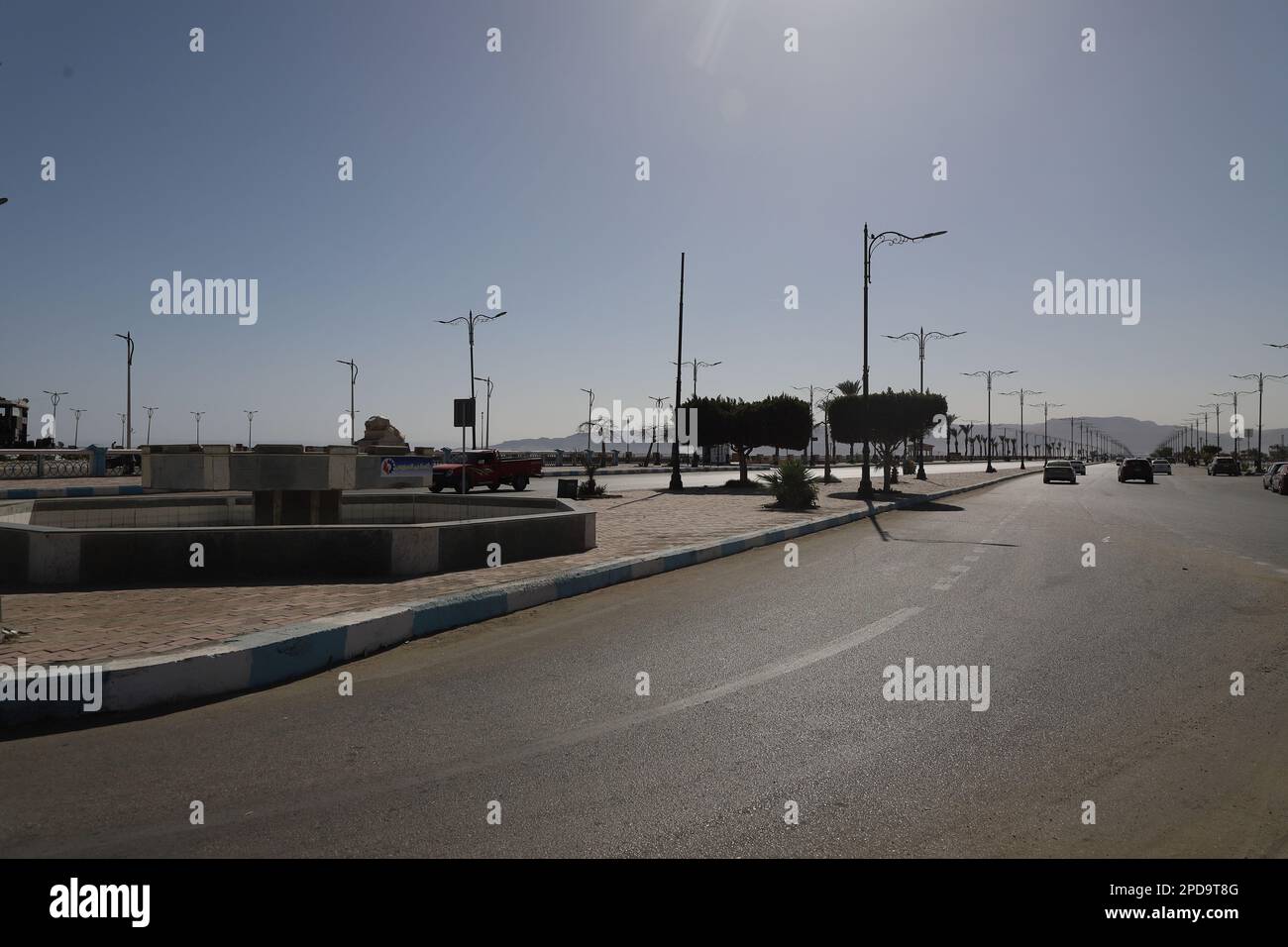 Road Leading to Ataqa Mountain Stock Photo - Alamy