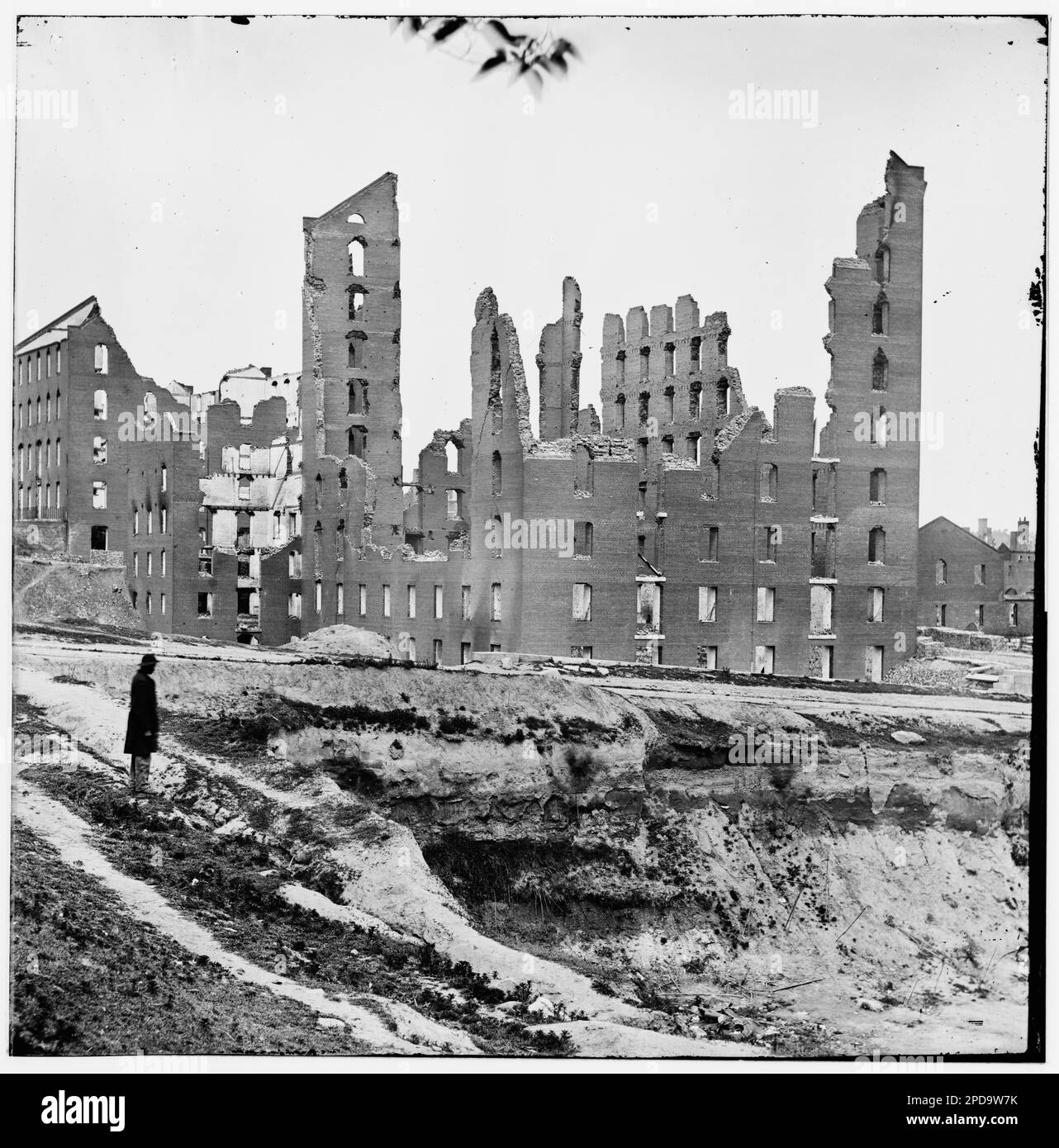 Richmond, Virginia. Ruined buildings in the burnt district. Civil war ...