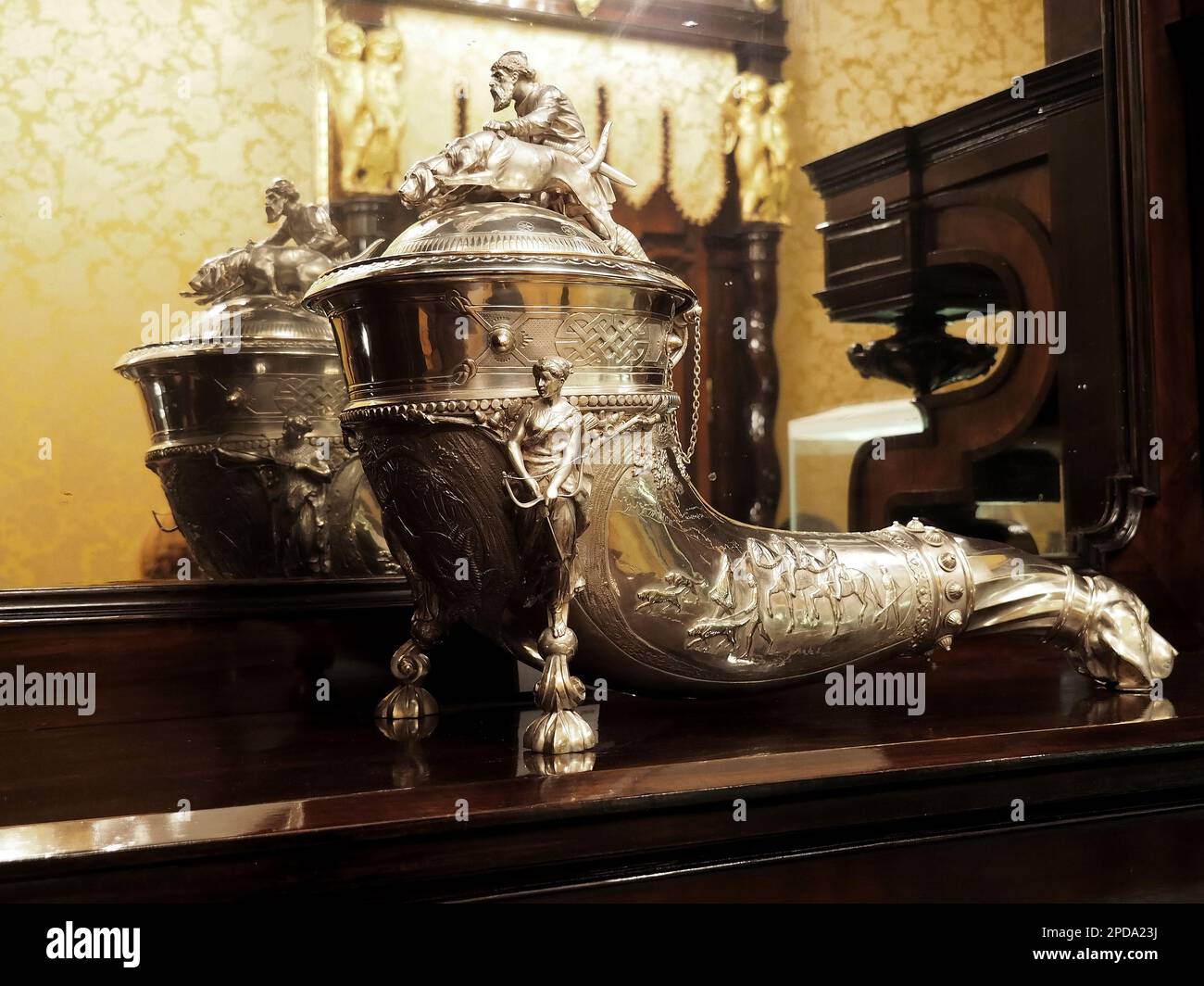 Shuvalov palace fabergé hi-res stock photography and images - Alamy