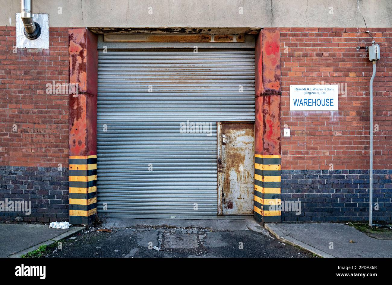 Liverpool Dockland warehouse elevation Stock Photo - Alamy