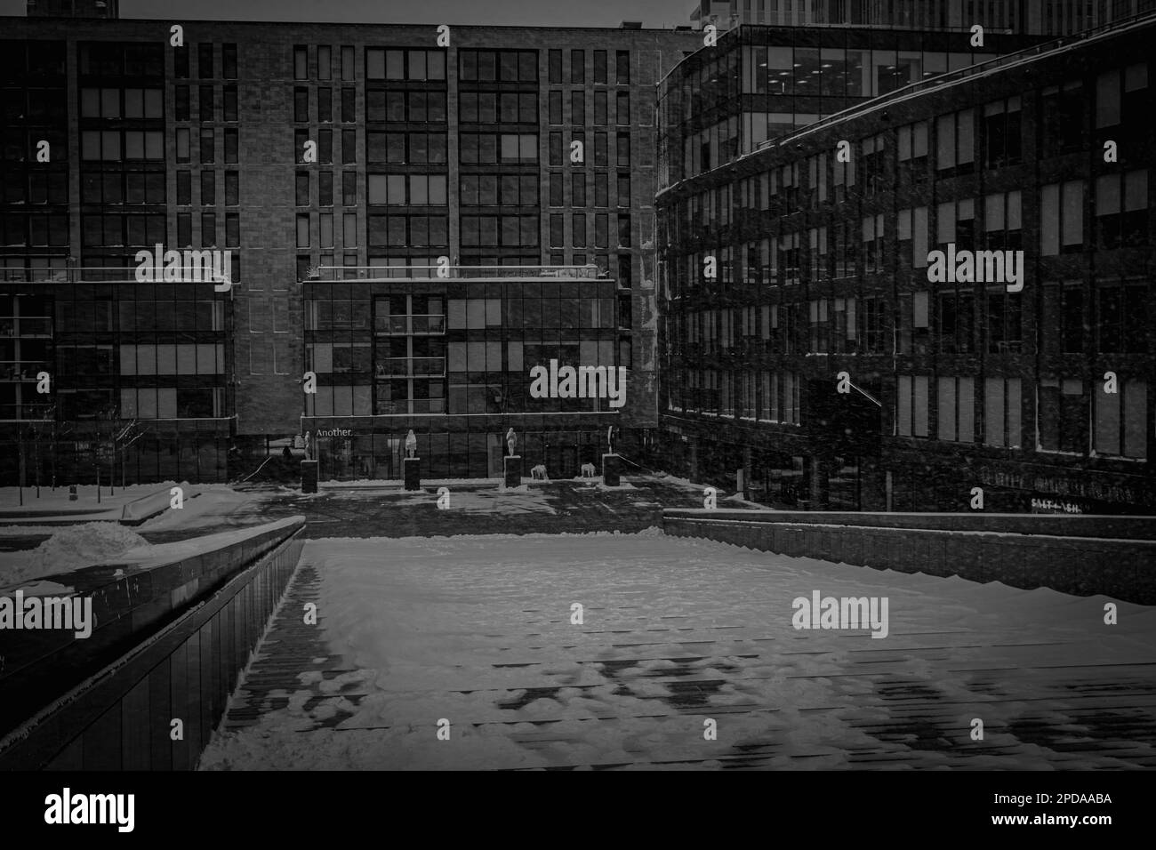 Waterfront housing Black and White Stock Photos & Images - Alamy