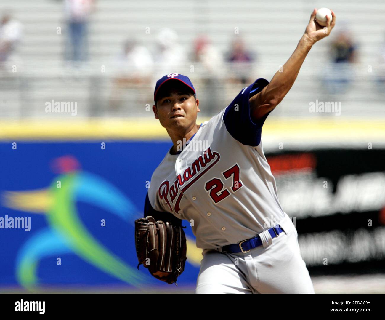 Team Panama starting pitcher Bruce Chen pitches against Cuba during the ...