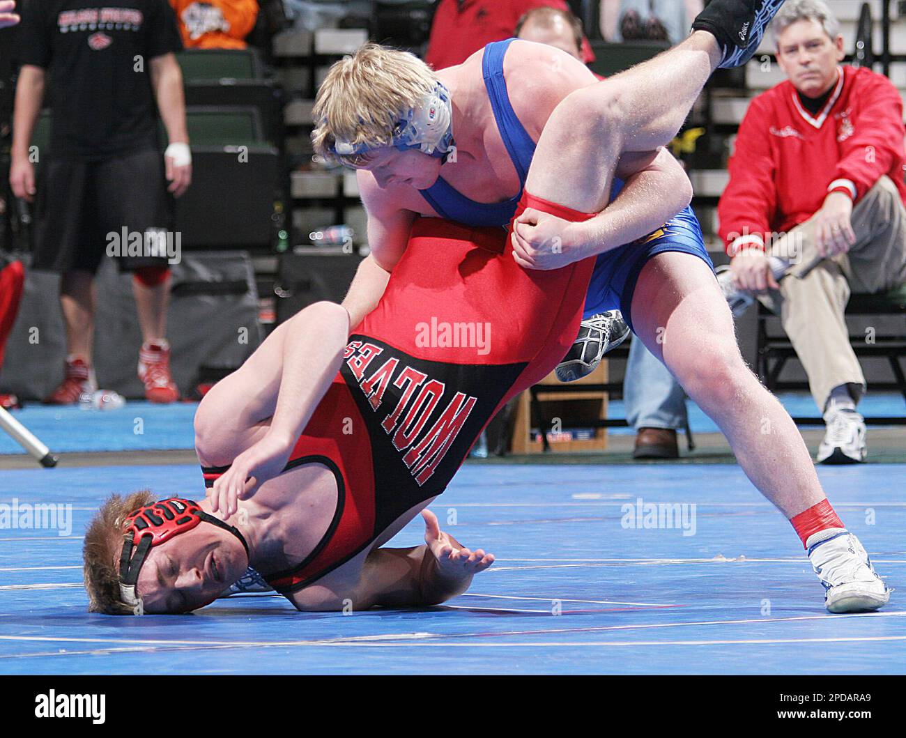 St. Michael-Albertville 189-lb. wrestler Matt Nerdahl takes down Milaca ...