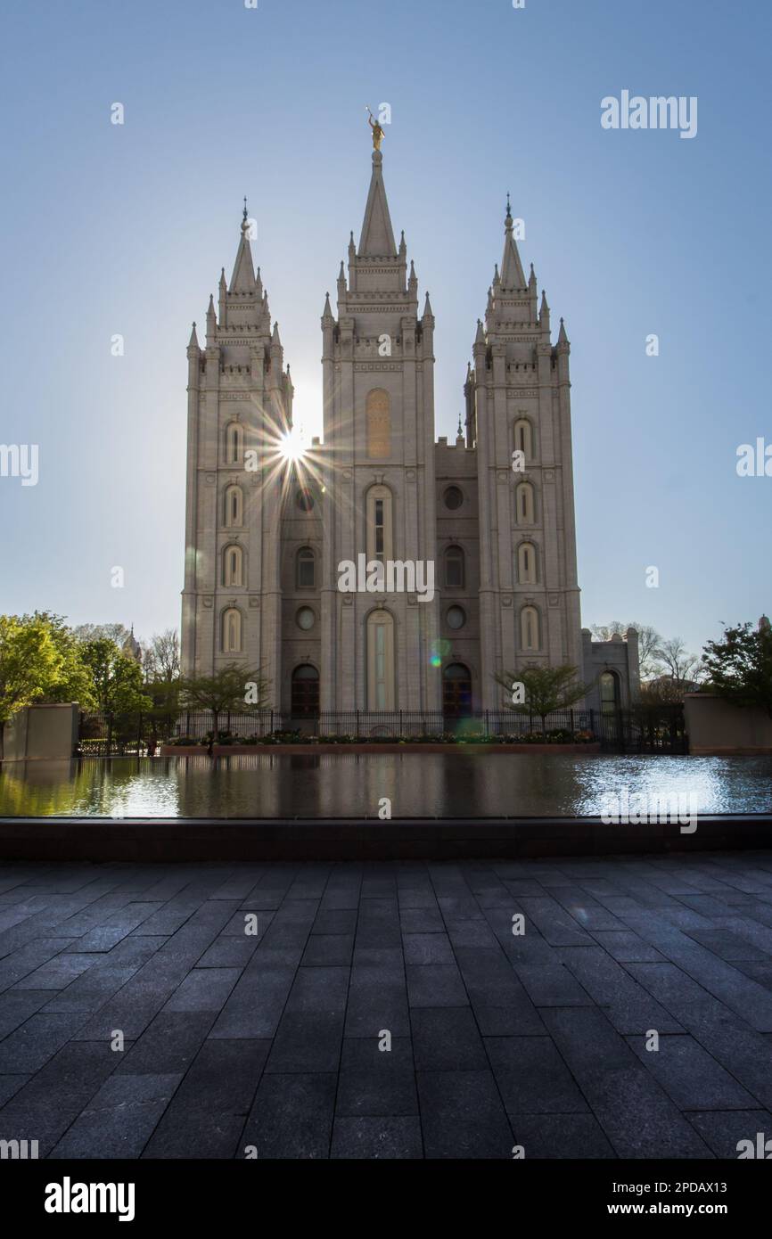 Mormon Salt Lake Temple with sunburst over spire Stock Photo - Alamy