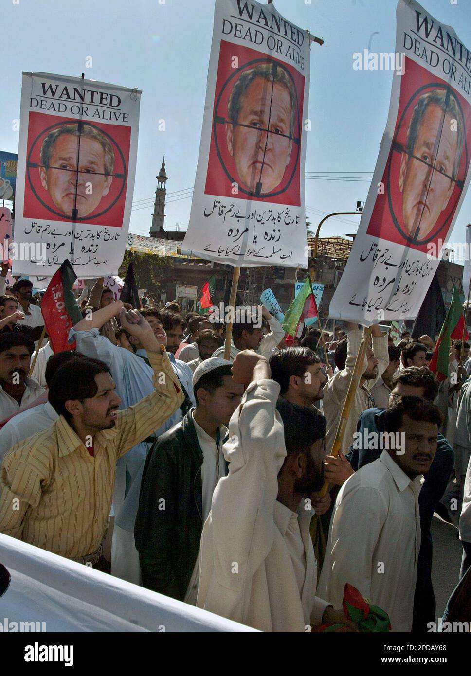 Pakistani protestors shout slogans during an anti U.S. rally in ...