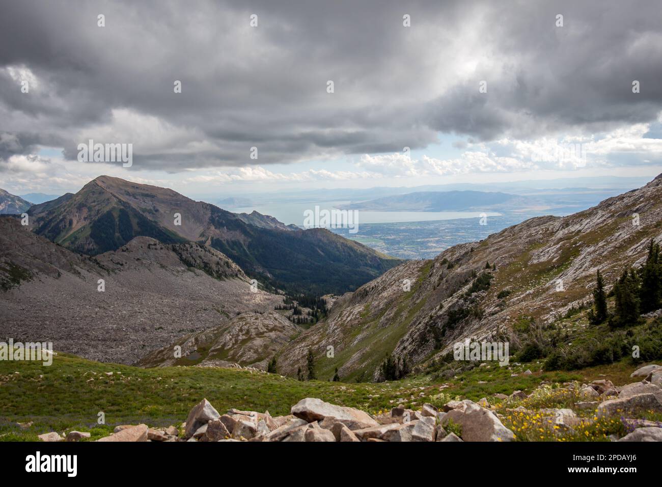 Looking down from mountain hi-res stock photography and images - Alamy