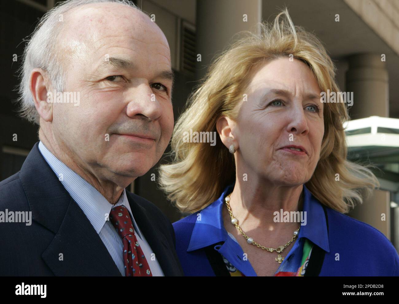 Former Enron CEO Kenneth Lay and his wife Linda leave the federal ...