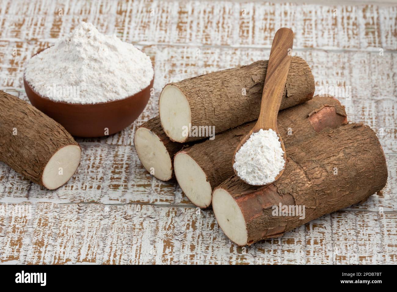 Cassava; Organic cassava starch Raw - Manihot esculenta Stock Photo - Alamy
