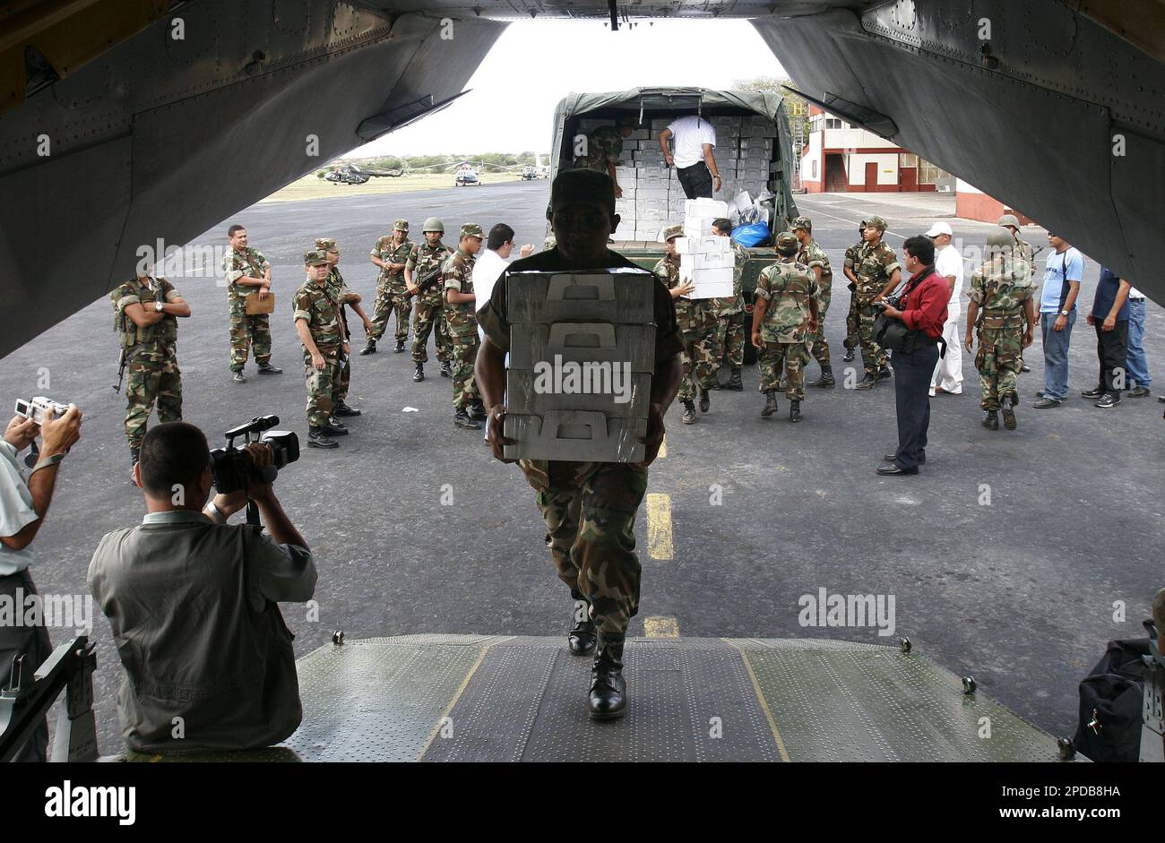 Members of Nicaraguan Army transfer electoral material for the two ...