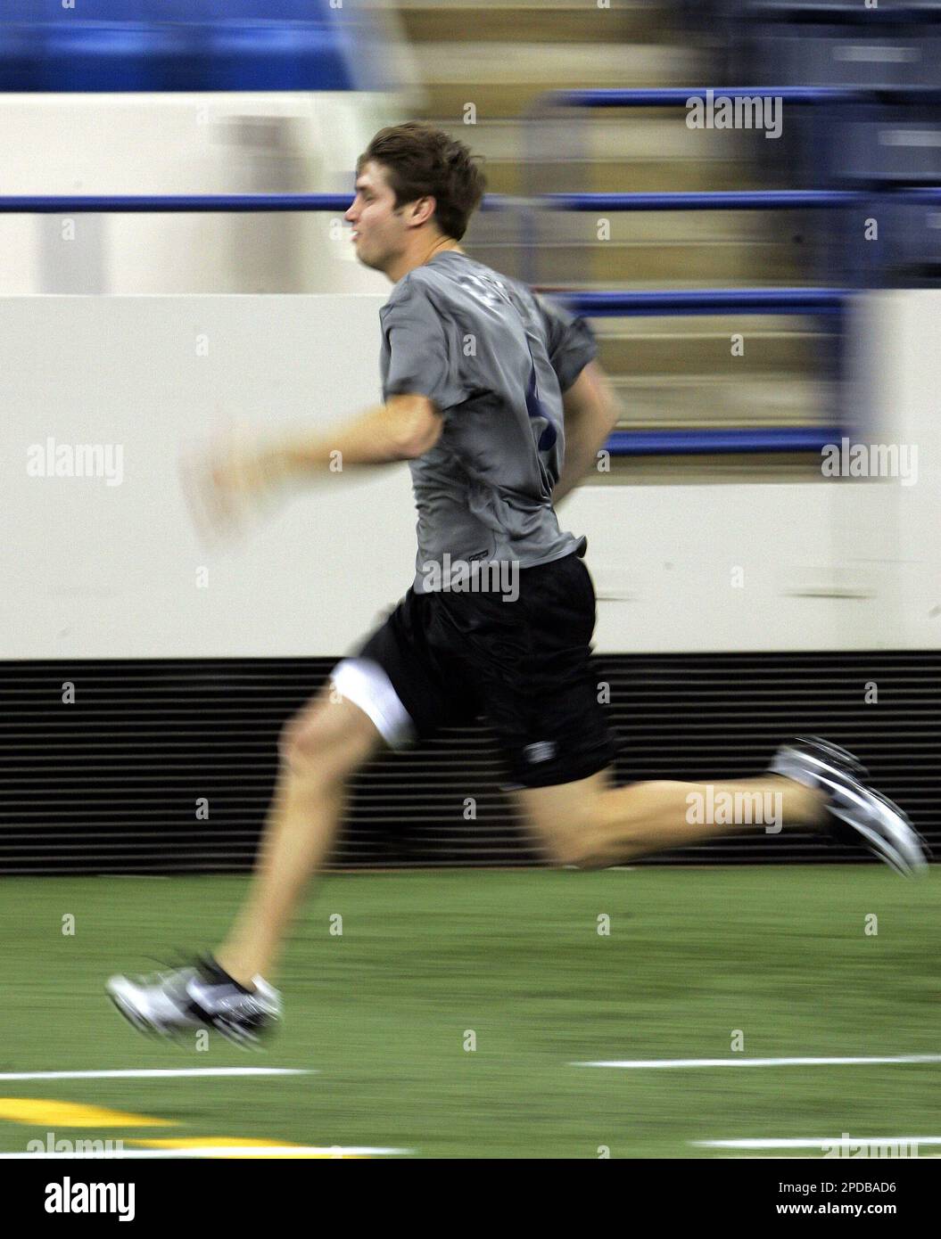 Quarterback Jay Cutler, of Vanderbilt, runs the 40-yard dash during the ...