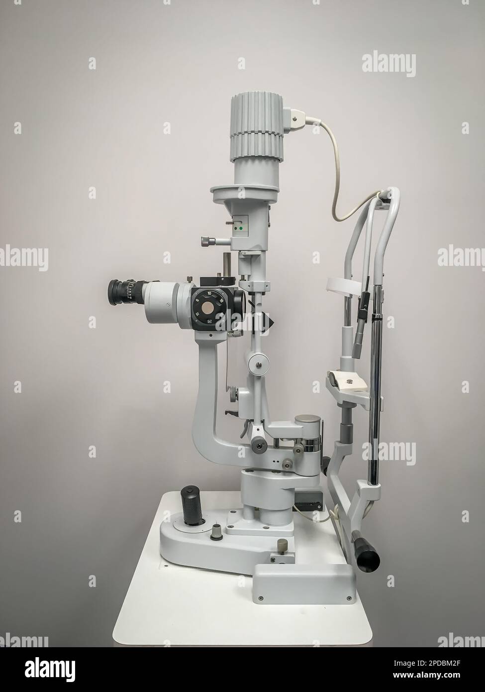 Retinal examination hi-res stock photography and images - Alamy