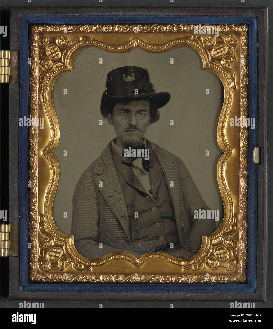 Unidentified soldier in Union Hardee hat with engineer's insignia ...