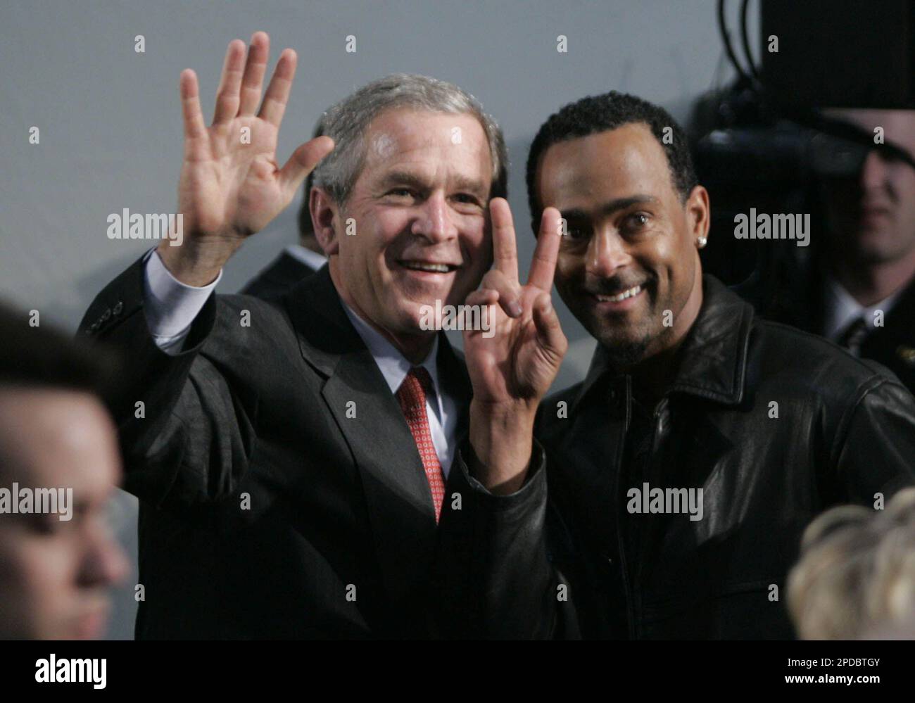 President Bush, left, poses for a photograph with Darin Smith, after ...