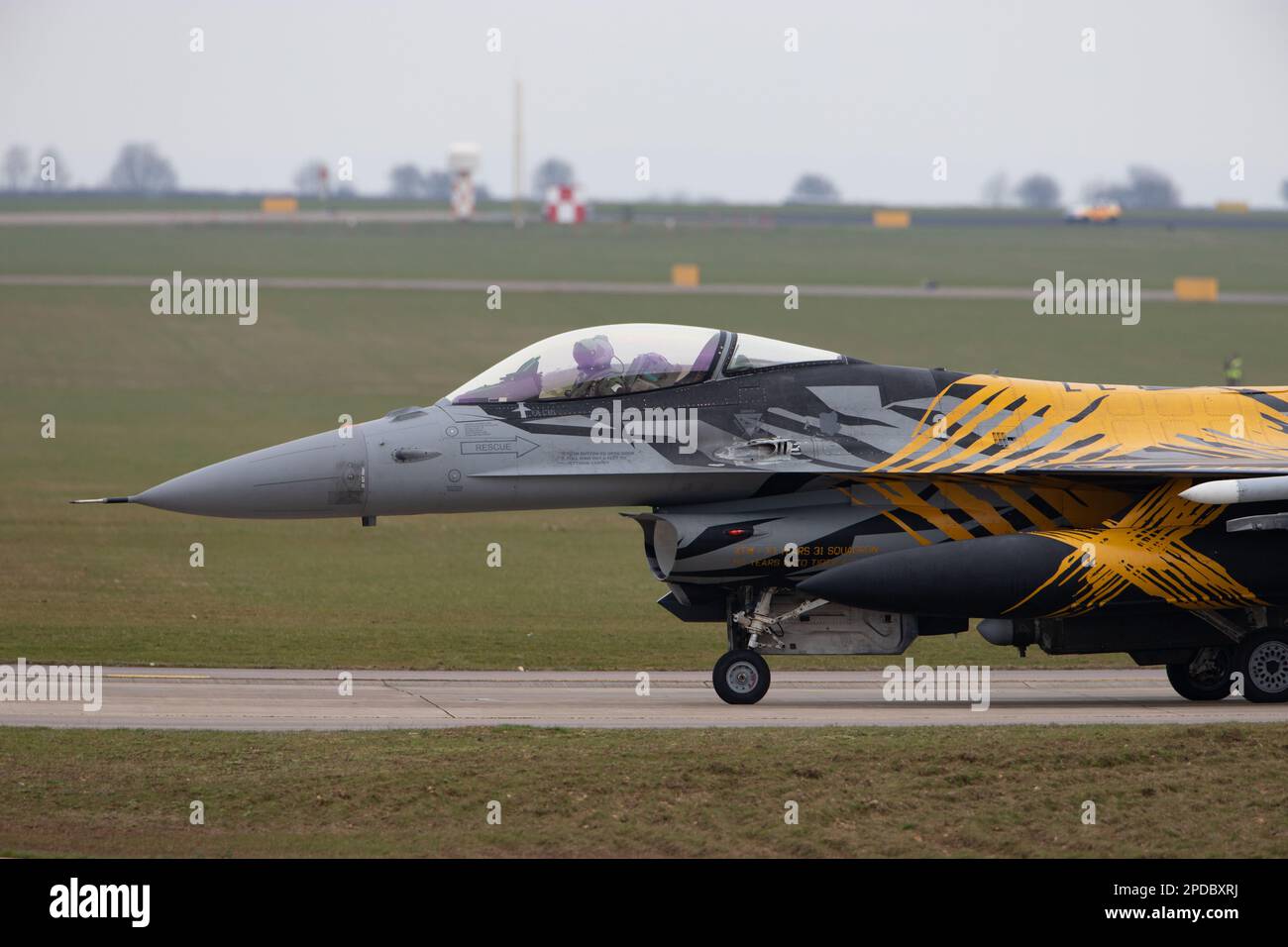The Belgian Air Force X-Tiger F-16AM Fighting Falcon taxiing at RAF ...