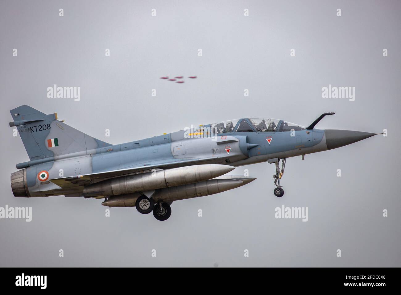 Indian Air Force Mirage 2000TI coming in to land at RAF Waddington ...