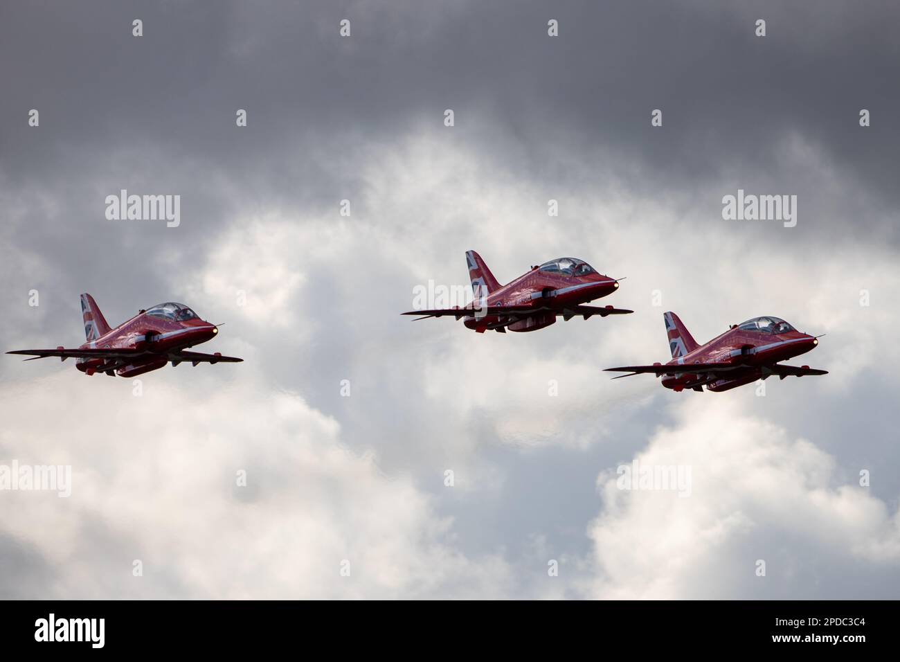 RAF Red Arrows taking off at RAF Waddington Stock Photo - Alamy