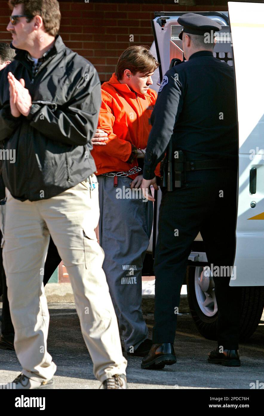 Neil Entwistle leaves district court in Framingham, Mass., Thursday ...