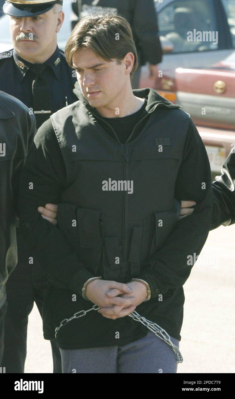 Neil Entwistle arrives at district court in Framingham, Mass., Thursday ...