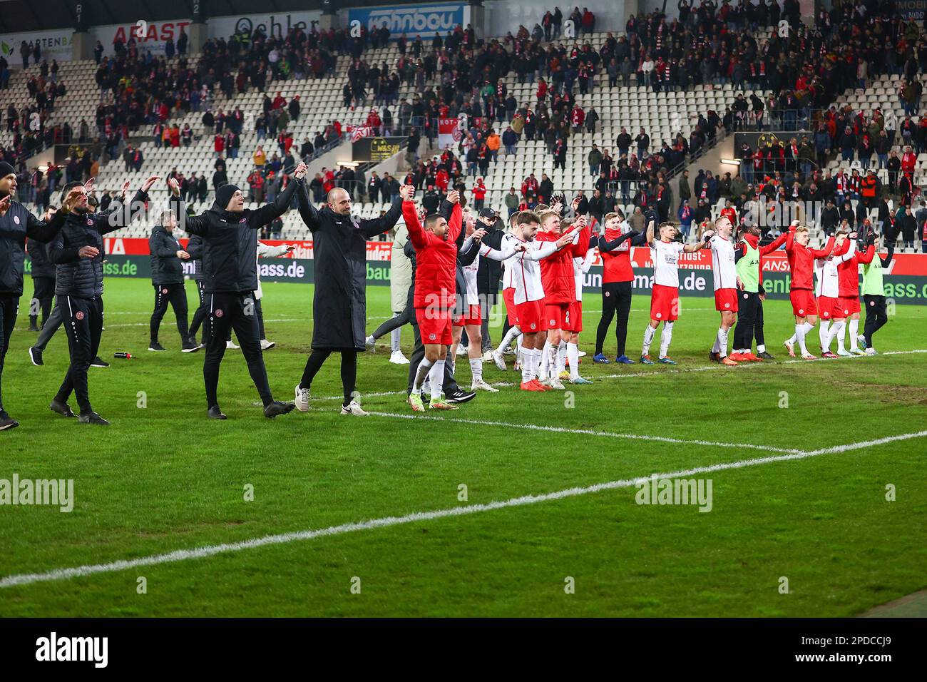 Season 1 2022 hi-res stock photography and images - Alamy