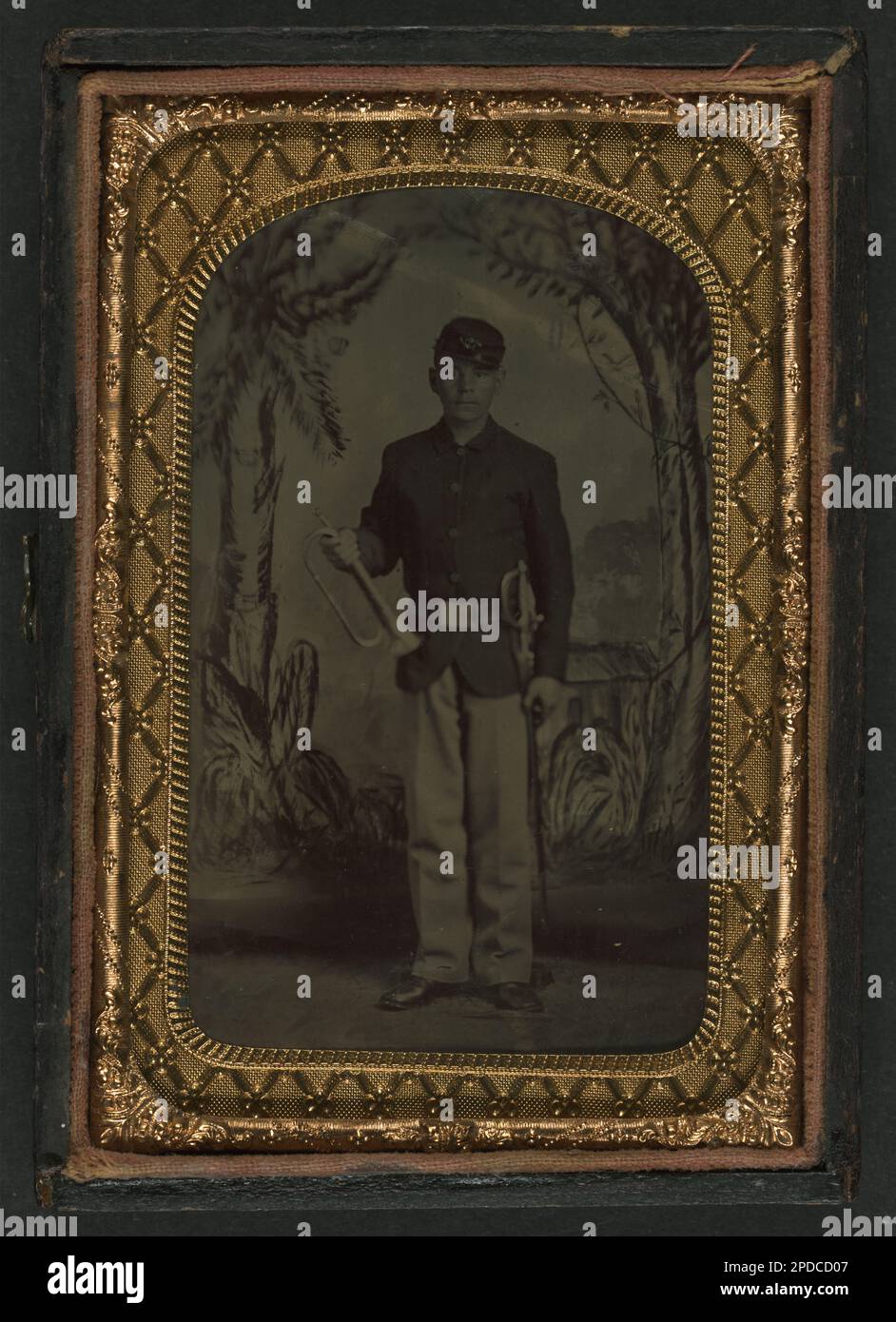 Unidentified young soldier in Union uniform and infantry forage cap ...