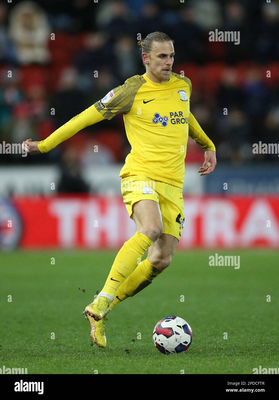 Preston North End's Brad Potts during the Sky Bet Championship match at ...
