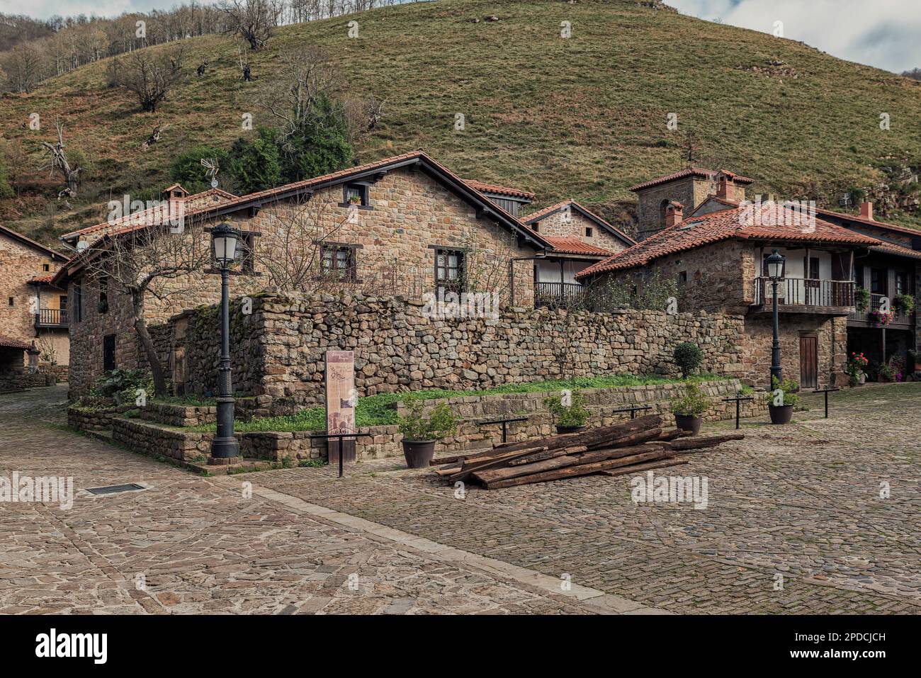 Bárcena Mayor, declared by the Spanish association one of the most ...