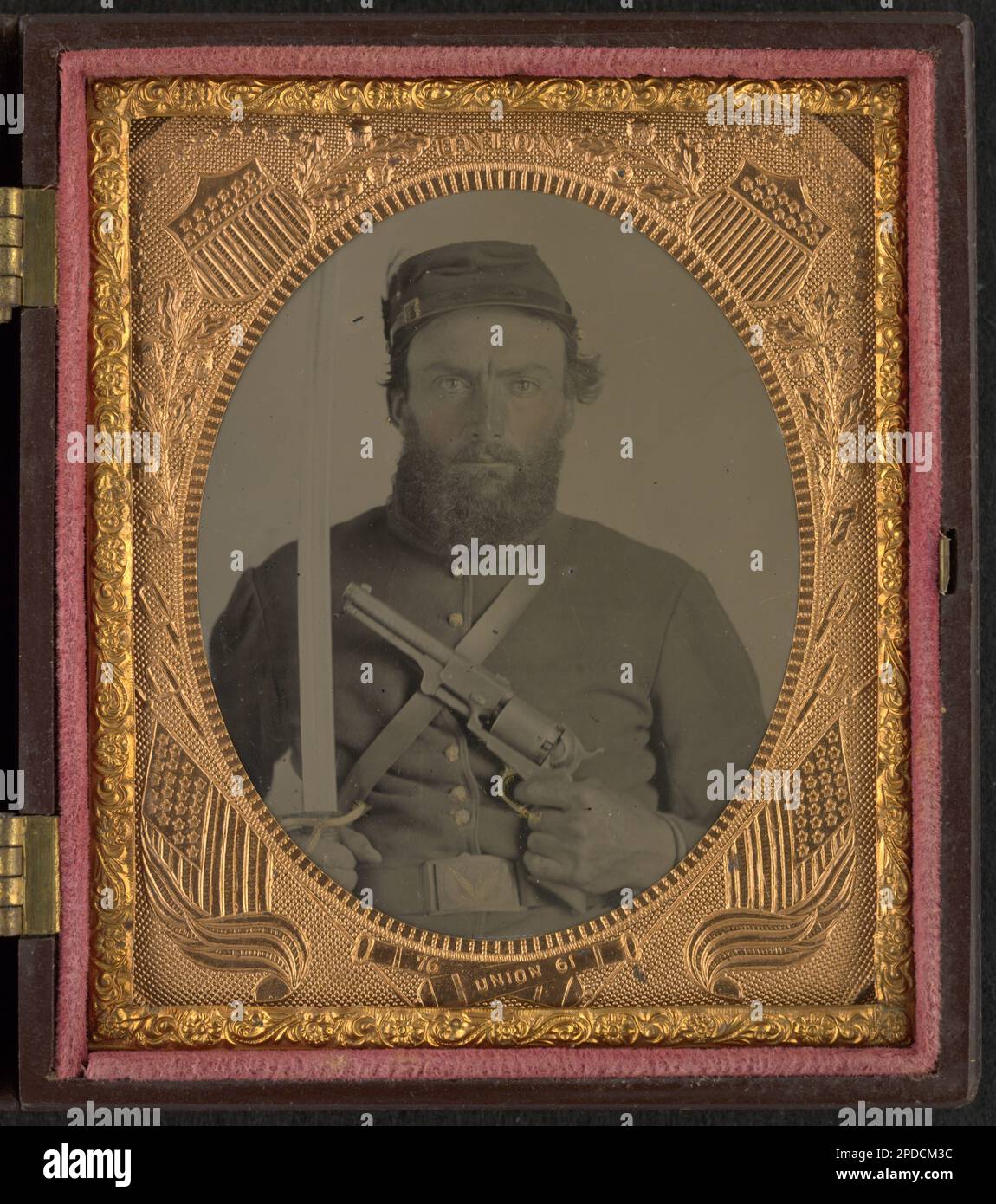 Unidentified soldier in Union uniform with sword and Colt Dragoon ...