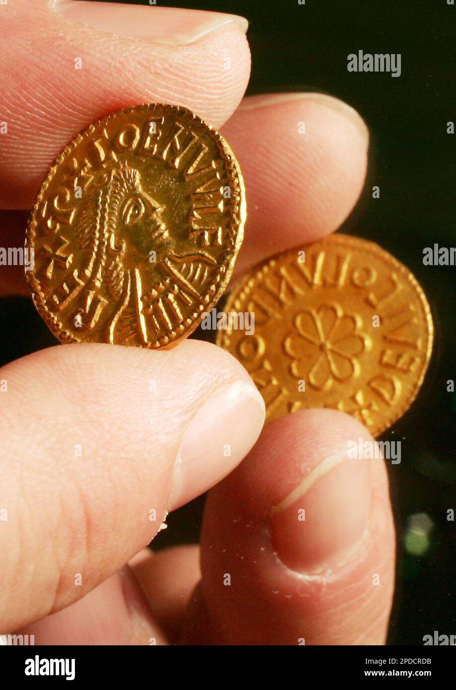 A rare Anglo-Saxon gold coin depicting King Coenwulf of Mercia is ...